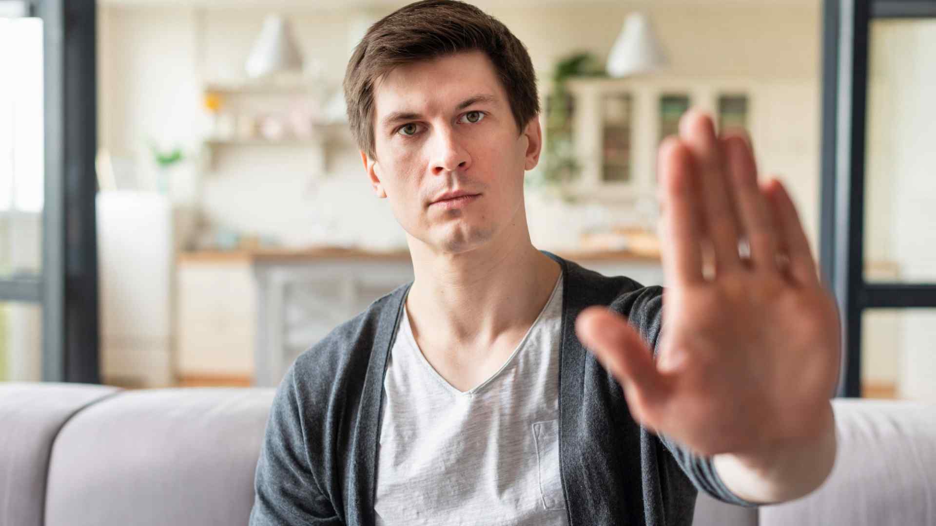 What is the Key Difference Between Crack and Cocaine: Understanding Two ...